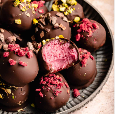 Chocolate Raspberry Bon Bon - Online | callebaut.com