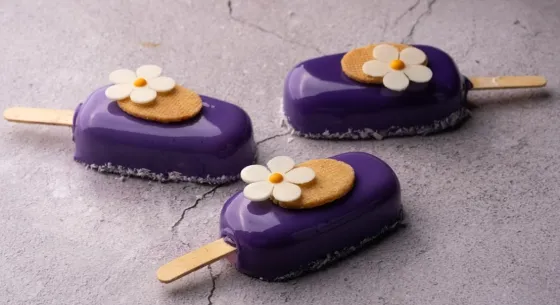 Chef Arvind's Signature Egg-Free Petit Gateaux | callebaut.com